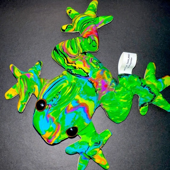 Office | Green Tree Frog Paper Weight Weighted Stress Ball At Home ...